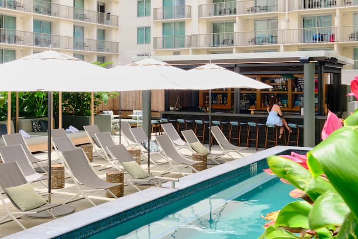 Heart Of Waikiki | Pet-friendly + On Site Dining - Kailua, HI