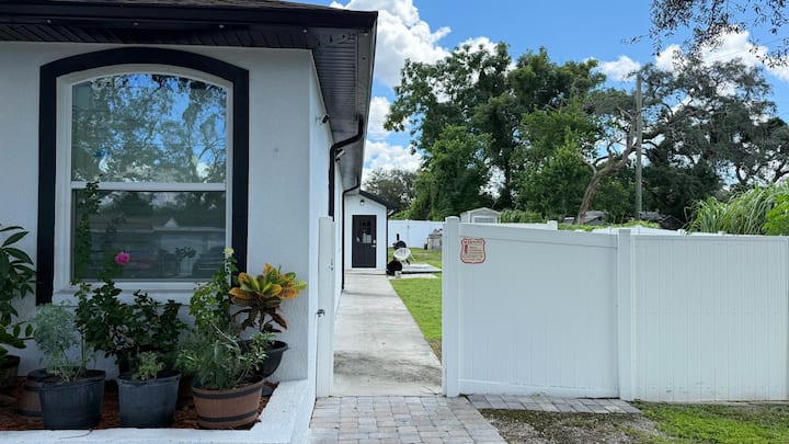 Dulce Hogar - Tampa, FL