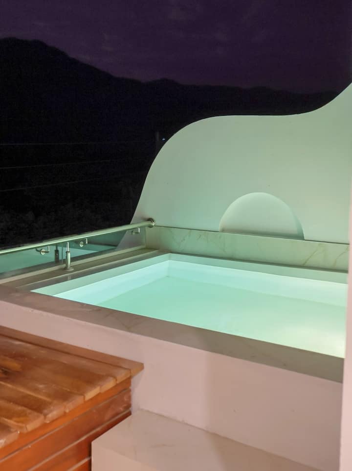 Suite De Montaña Y Piscina Privada Tipo Santorini - La Libertad (Peru)