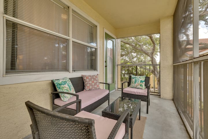 Venetian Palms Condo: Pool, Hot Tub & Tennis! - Fort Myers, FL
