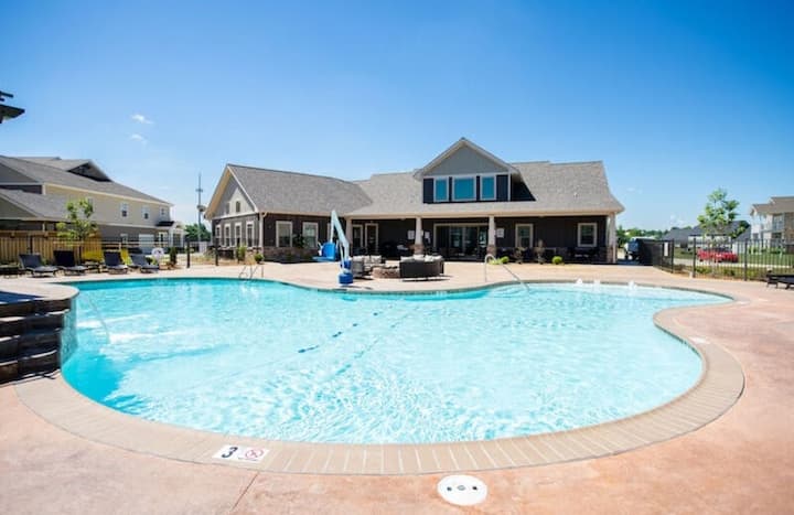 Comfortable 2br/2ba | Lory At Green Village - Paducah, KY