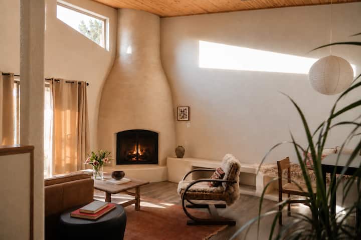 Villa Alma | Adobe Retreat Near Sequoia - Three Rivers, CA