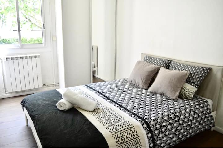 Chambre Privée à Marignane - Marignane