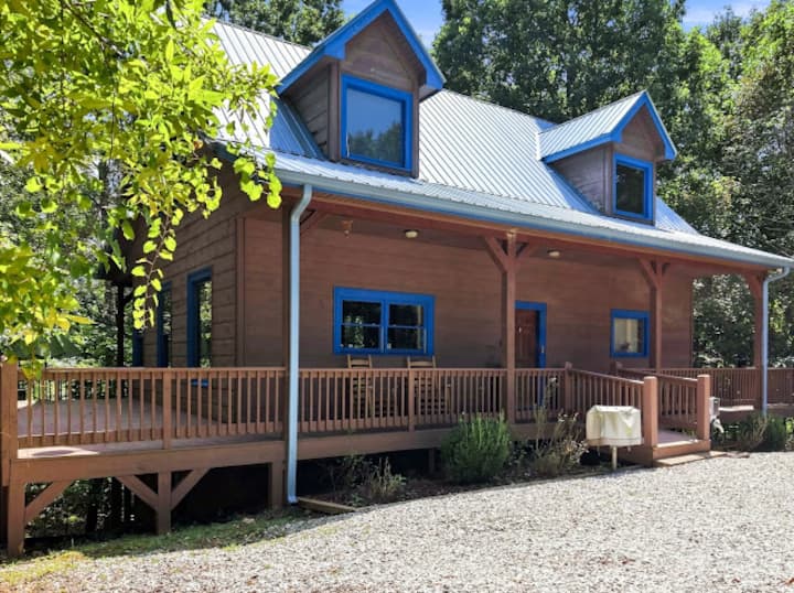 Luxury Mountain Cabin Rental Near Helen Ga - Cleveland, GA
