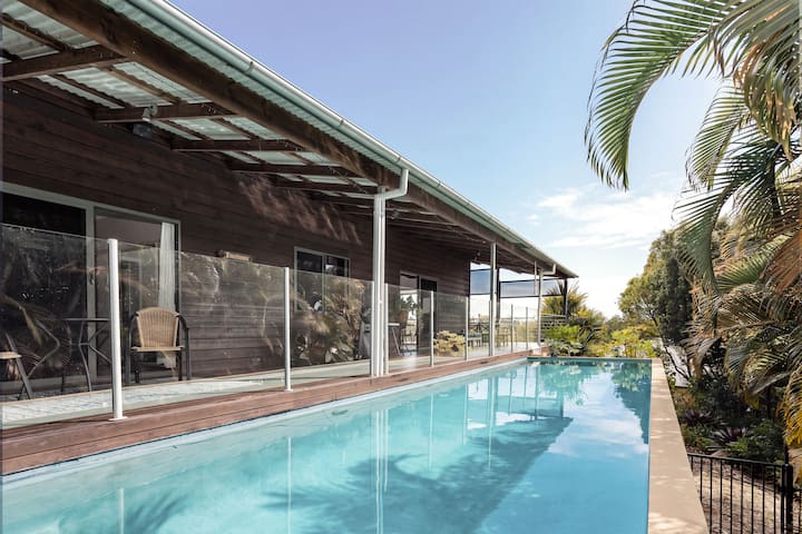 Lap Pool | Huge Deck | Pool Table | Serenity - Caloundra