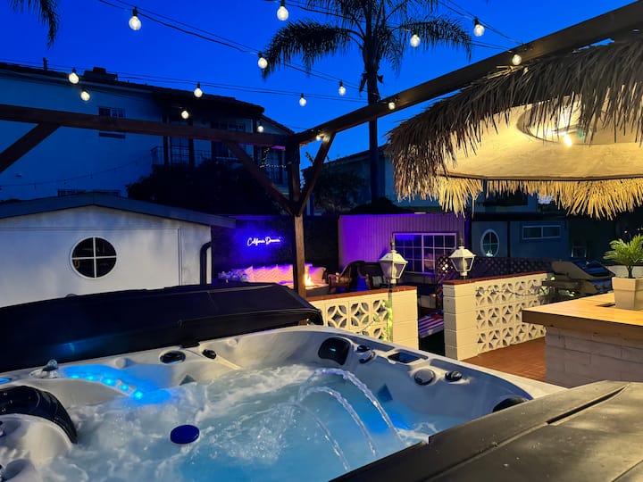 4 Bd 3 Ba Hot Tub Fire Pit 2 Units 4 Car Parking - San Diego, CA