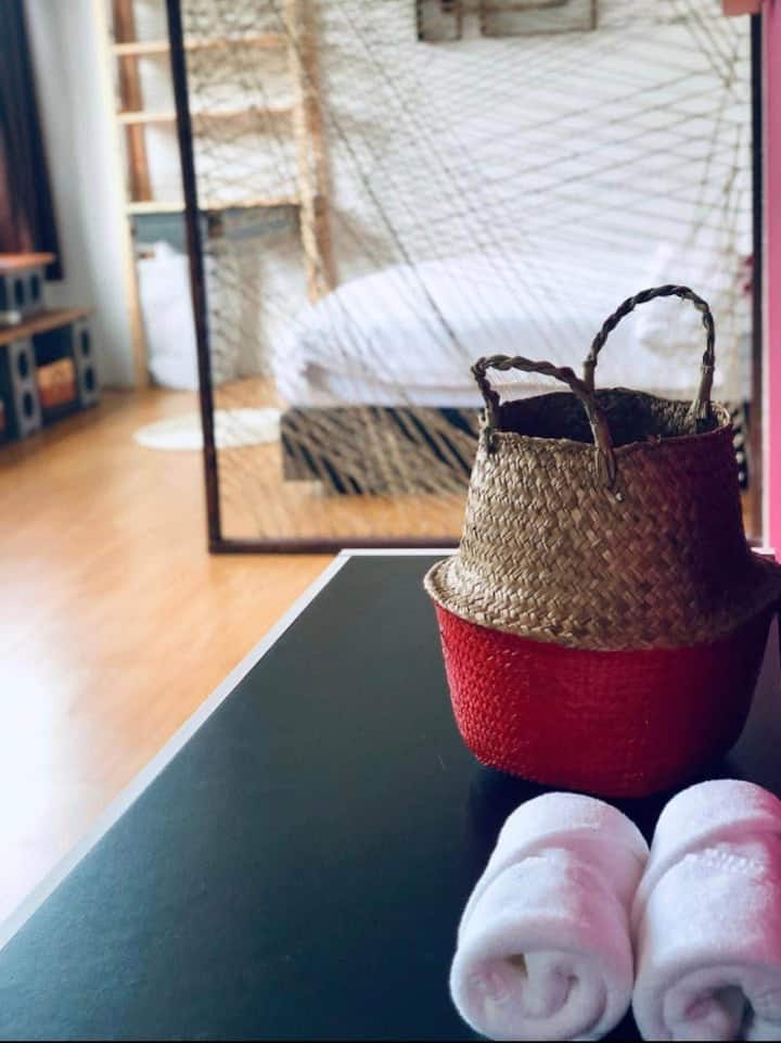 Modern Loft Apartment Fast Wifi & Kitchen - Thailand