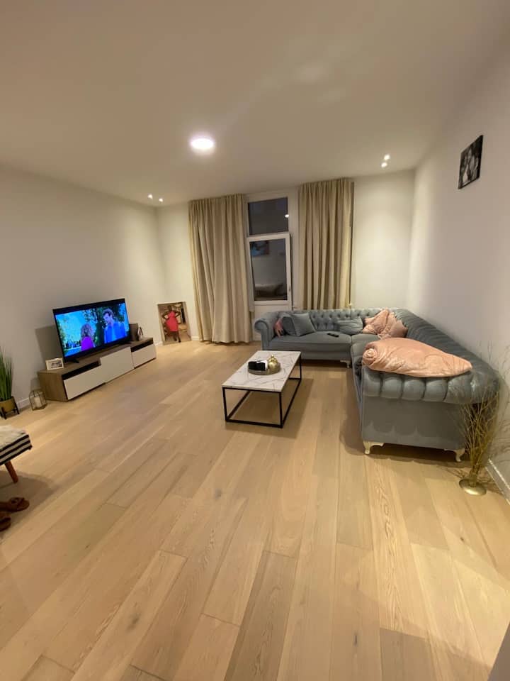 Comfortable Apartment In The Heart Of The City - Schaerbeek