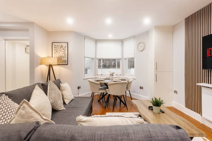 2 Mins To Clapham Junction W/ Private Garden! - サービトン
