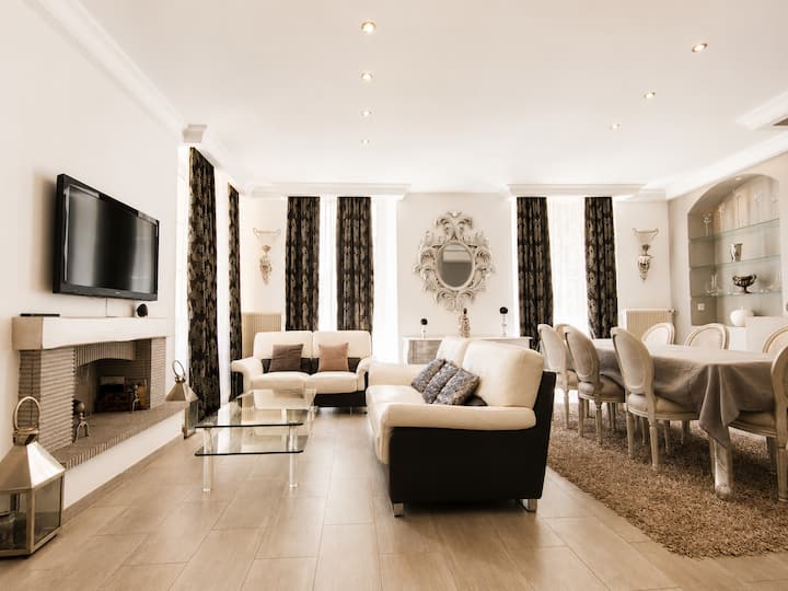 Duplex Climatisé Avec Parking Terrasse Proche - Cannes