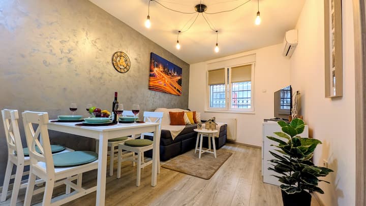 Center| Free Parking| Industrial Style| Free Wi-fi - Novi Sad