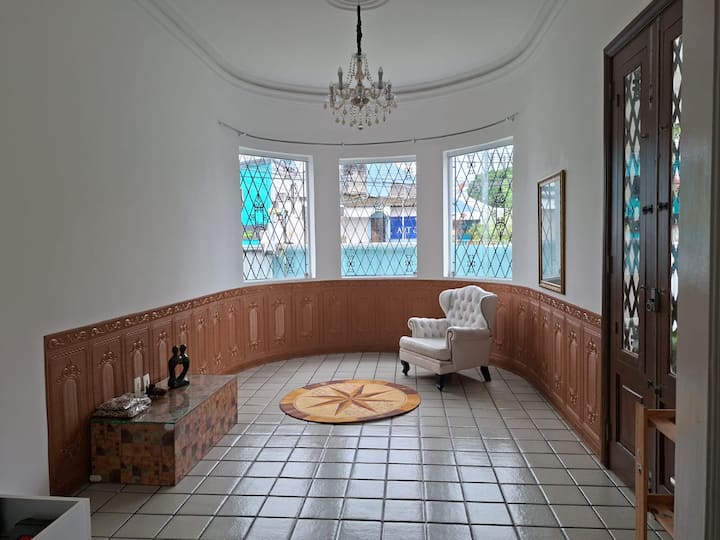 Casa Central, Ampla E Arejada Em Recife! - Recife