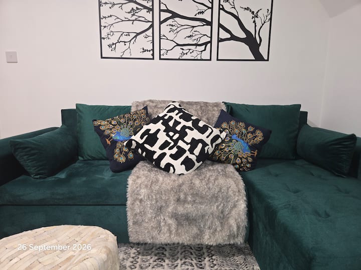 Cottage 4br Heathrow | 2x Parking| Wifi | Longstay - Staines-upon-Thames