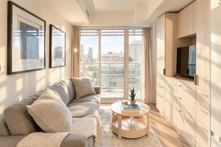 Yonge/college 2br | Uoft & Subway | Walk Anywhere - Torontó