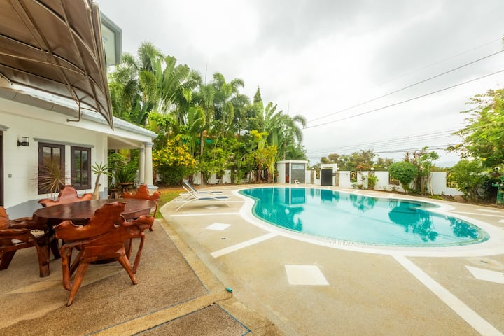 Kathu Oasis + Groups + Families + Central Location - Province de Phuket