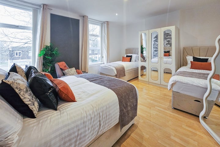 Modern 5-bed Home 10 Mins To Etihad & City Centre - Peak District