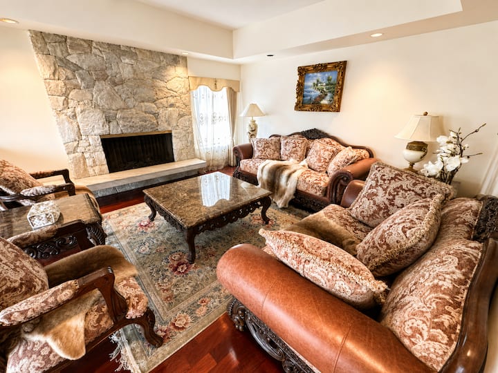 Quiet Southlands Mansion 4bd - Vancouver