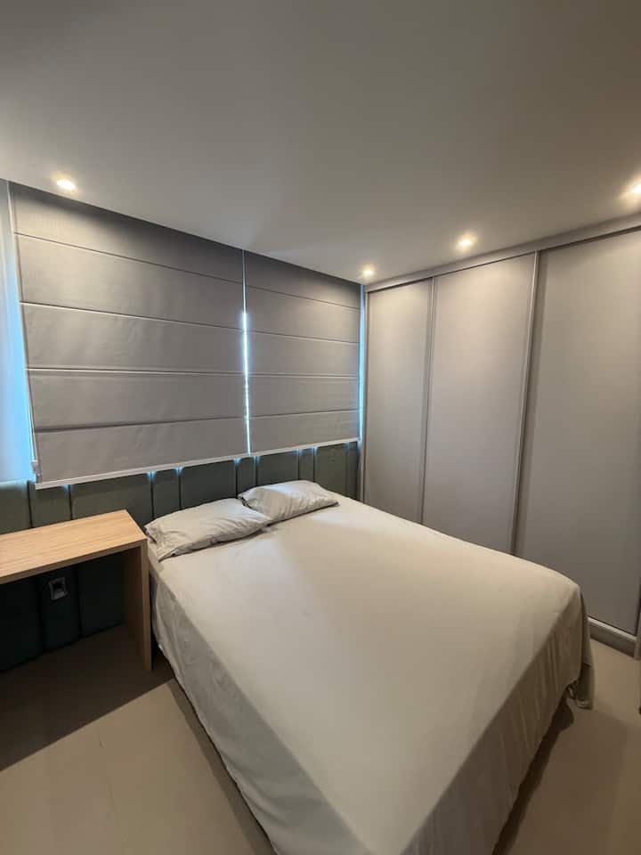 Flat Com Suíte, Sala, Banheiro, Elevador, Garagem - Betim