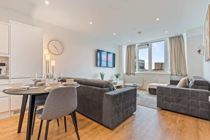 Luxury| Heathrow| Free Parking| Sleep 6| Near Tube - Surbiton