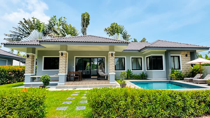 Modern 2br House With Private Pool
Mae Nam Ban Tai - Ko Pha Ngan