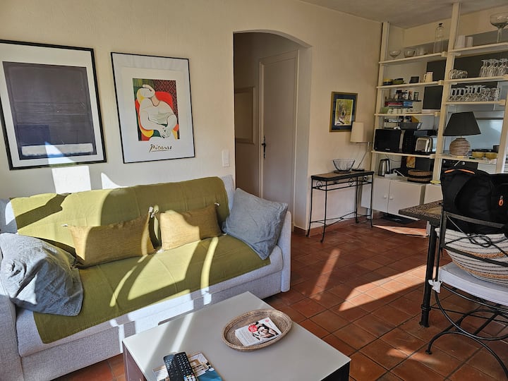 Rez-de-jardin De Charme - Cagnes-sur-Mer