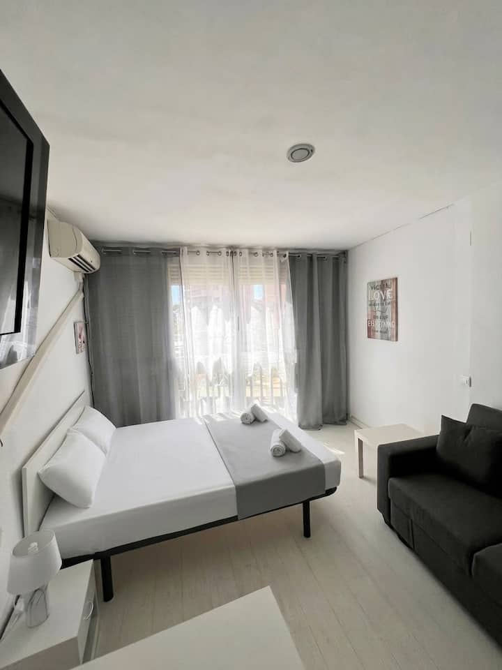 Apartamento Luminoso A 5 Min De La Playa Benidorm - Benidorm