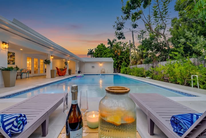 4br Fort Myers Oasis: Private Pool & Game Room - Fort Myers, FL
