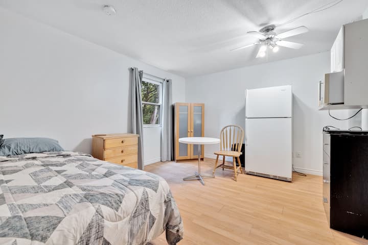 Cozy Studio Near Downtown Ottawa - Gatineau