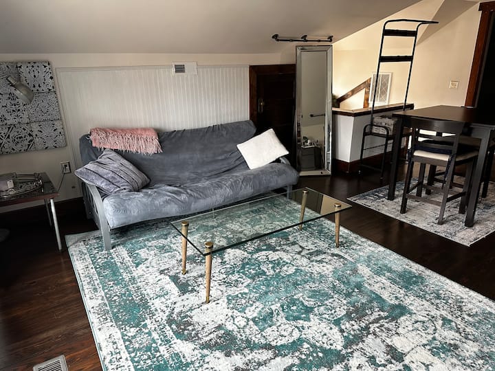 Hip & Historic Loft - Charleston, WV