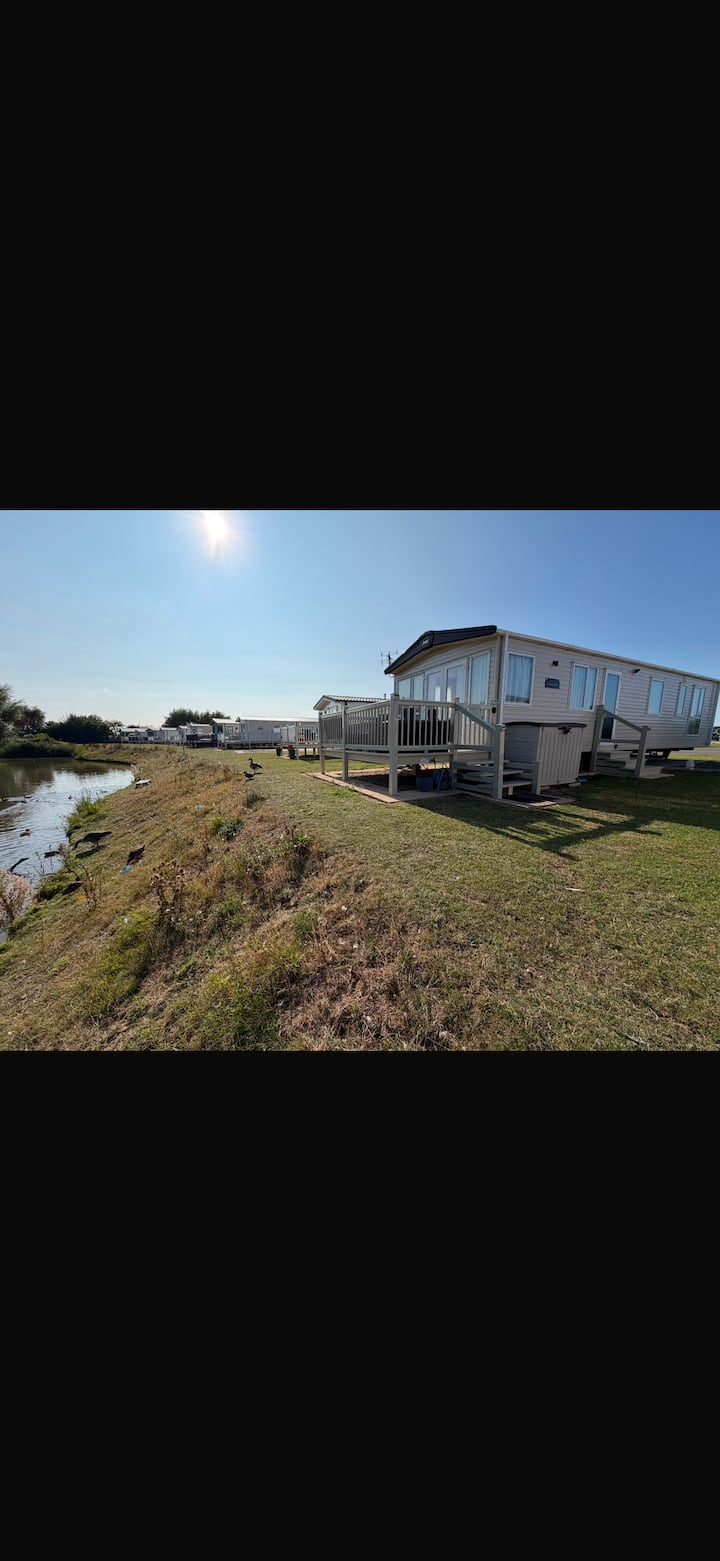 Pinewood Retreat - Mablethorpe