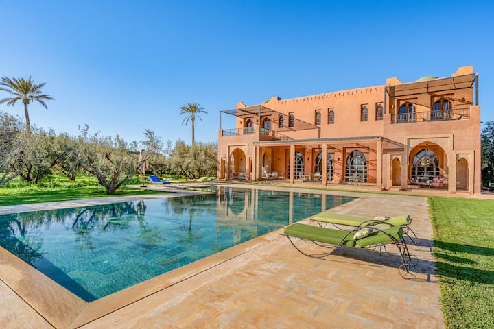 ÉVasion Orientale - Piscine & Hammam 17 Personnes - Marrakech
