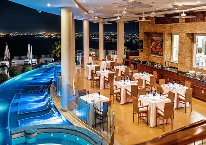Grand Miramar Grand Junior Suite Corner - Puerto Vallarta