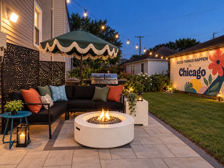 Patio + Firepit  Park Free  Near Train & Dogs Ok - Chicago