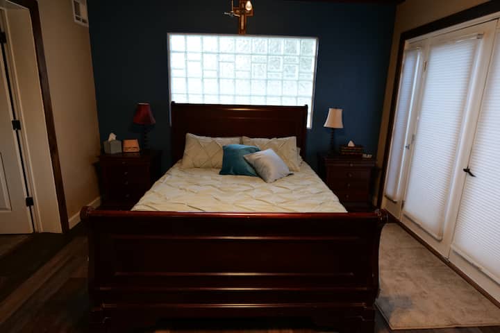 Getaway In The Bosque - Los Lunas, NM