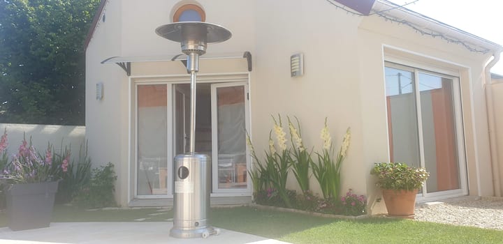 Petite Maison Sympa Avec Terrasse - Saint-Fargeau-Ponthierry