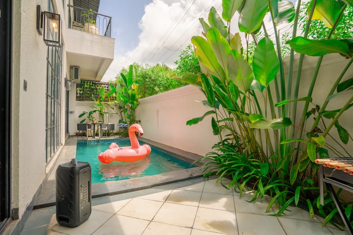The Courtyard House | Private Pool | Gym - Goa