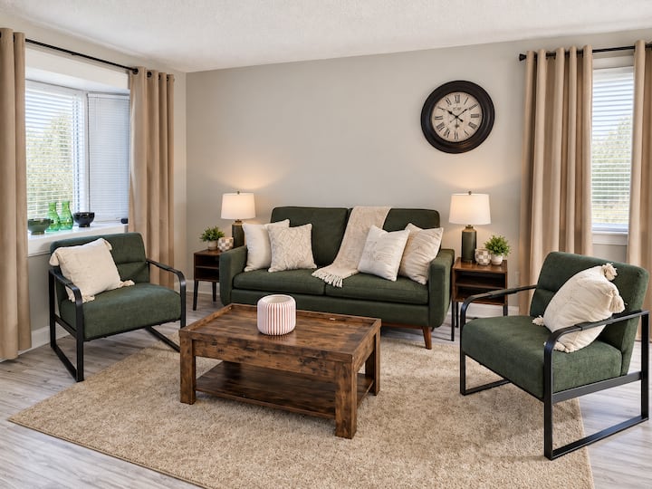Spacious 3br Near Johns Hopkins | Parking. - Baltimore, MD