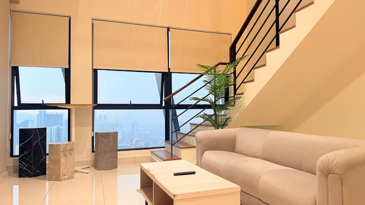 Velmora 2br Duplex |Montkiara| Mitec| Free Parking - Petaling Jaya