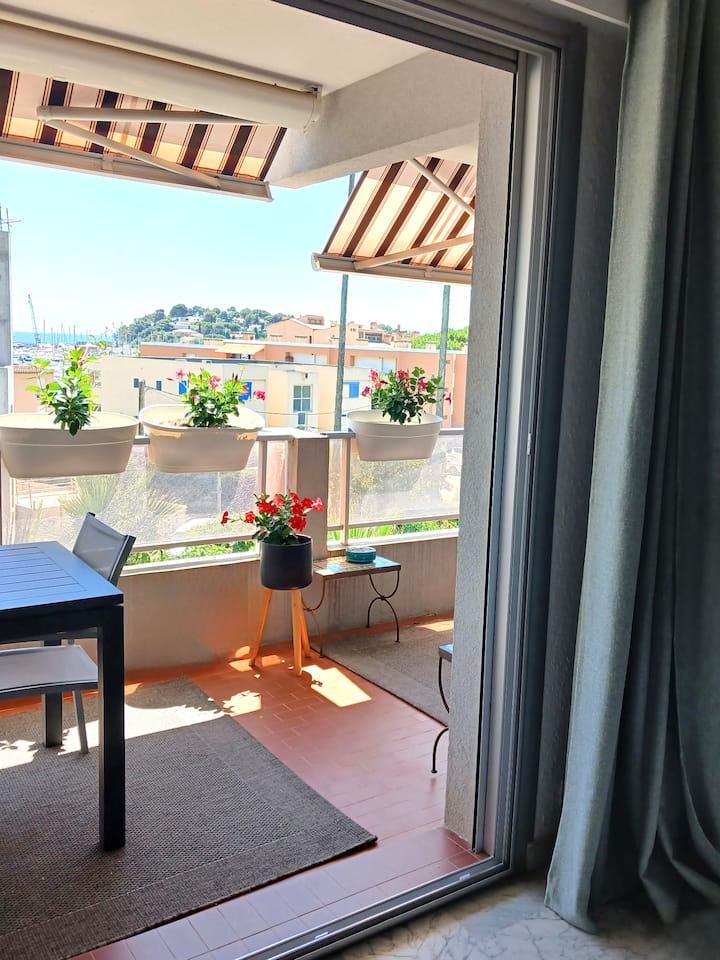 Bel Appartement Lumineux à 2 Mn De La Plage - Cavalaire-sur-Mer