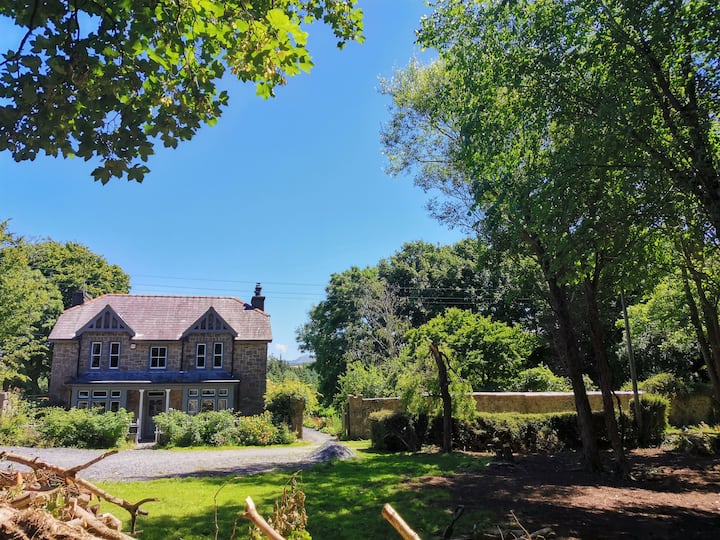 Ty Bryn Adda - Historic 19th Century Country House - Llanberis