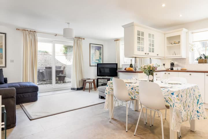 Mulberry Lodge - Lymington