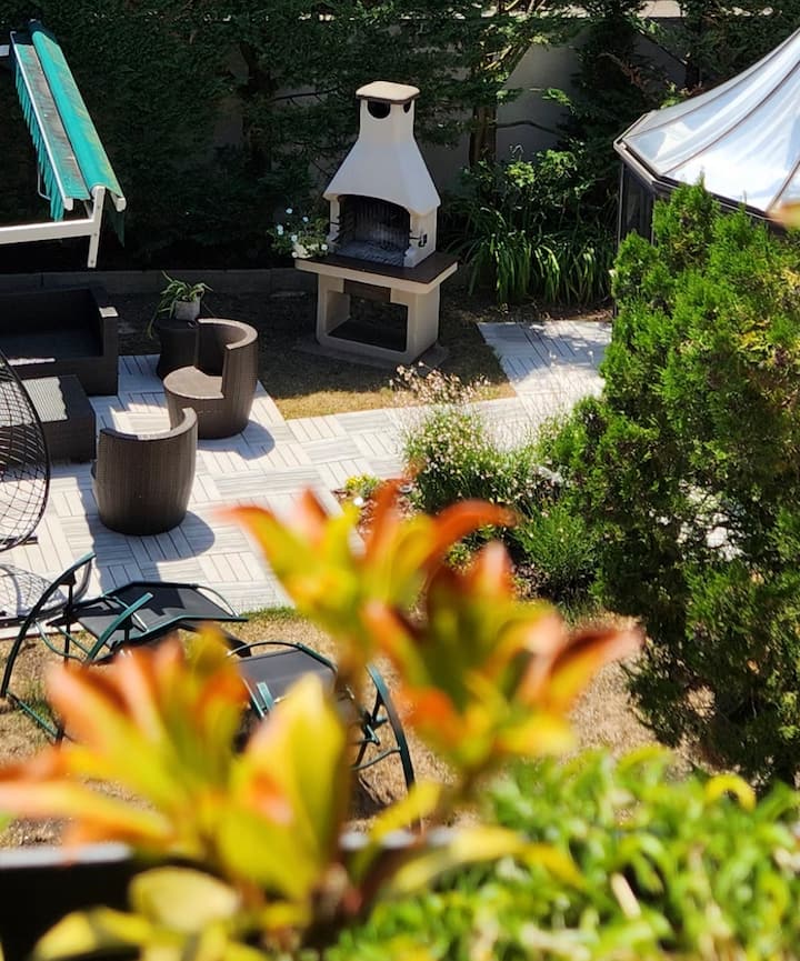 Maison Charmante Jardin Clos - ibis budget Strasbourg Sud Illkirch