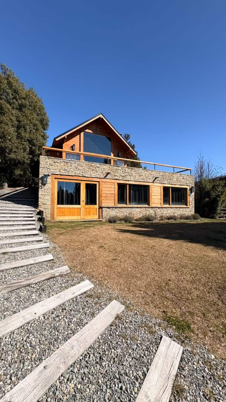 Casa Familiar En Barrio Cerrado - San Carlos de Bariloche
