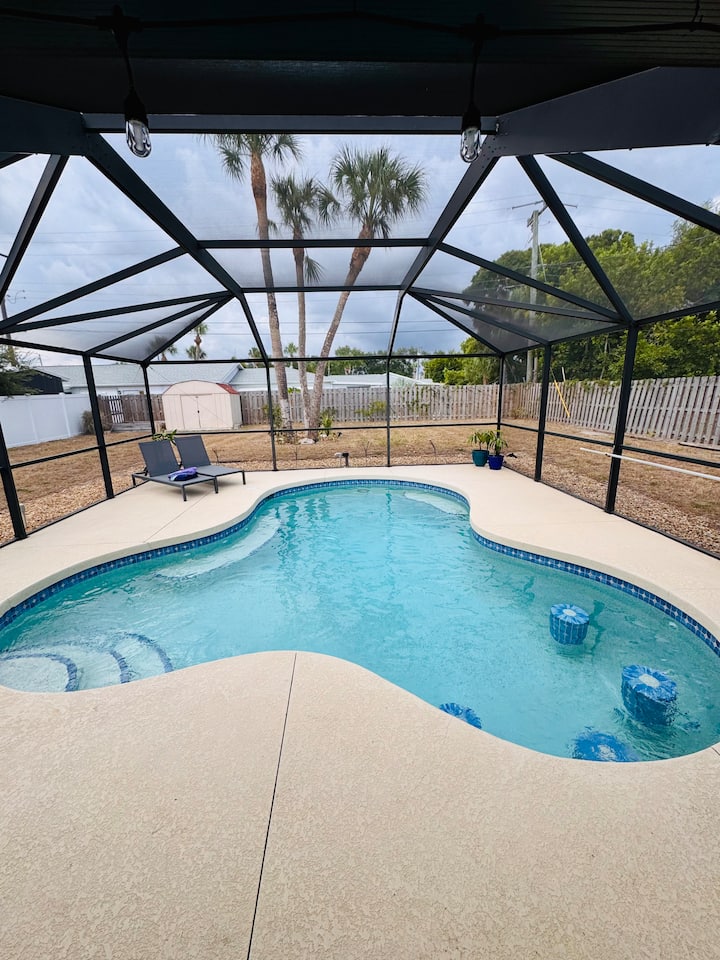 Private Pool Near Anna Maria Island, Img, Airport - Longboat Key, FL