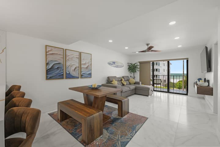 Madeira Beach Escape/pool/beach Access/2 Baths - Madeira Beach, FL