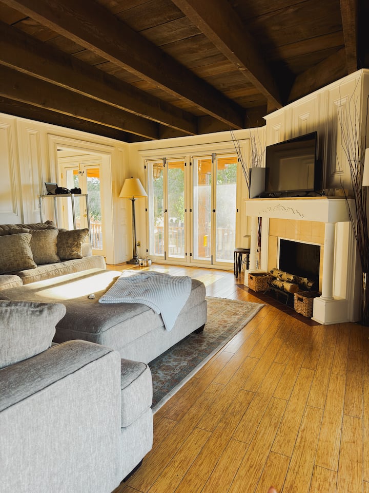Balloon Fiesta Dream Home (Heart Of Old Town) - Albuquerque, NM