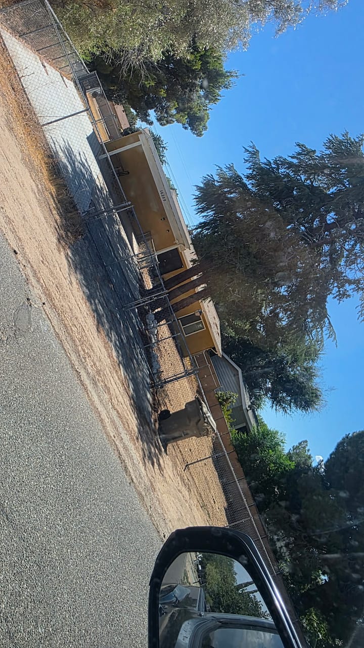 Peaceful Home - Hesperia, CA