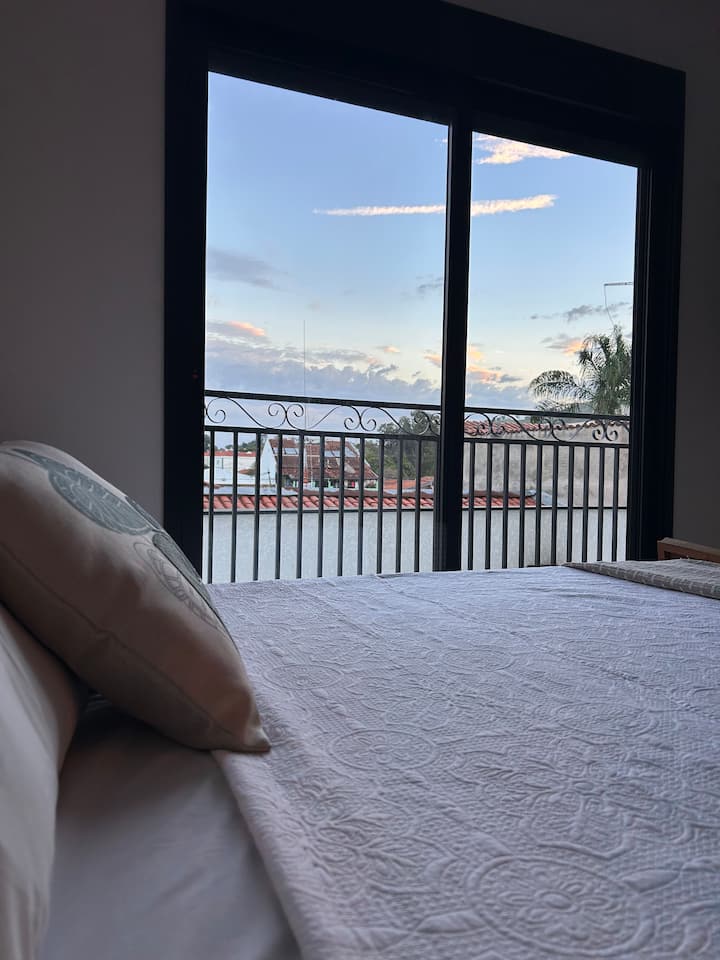 Apartamento No Centro Com Ar Condicionado. - Socorro