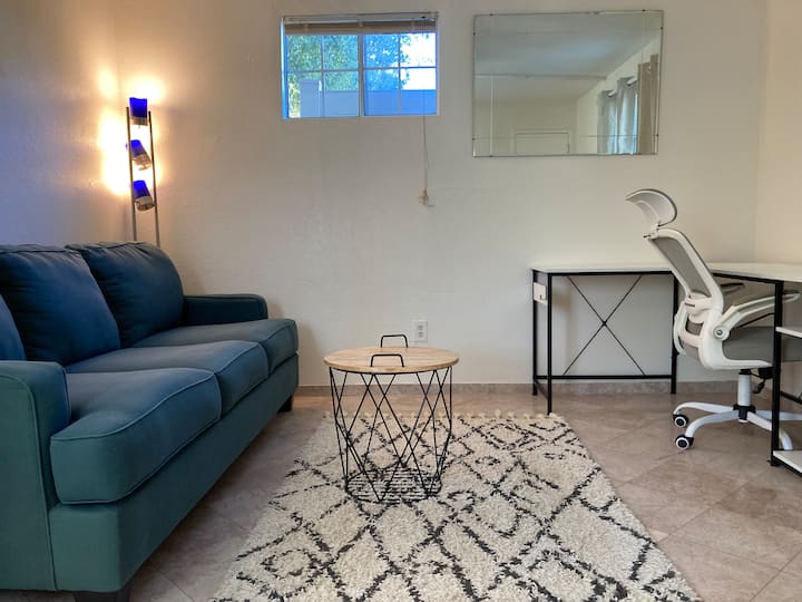 Guest Villa - Los Angeles, CA