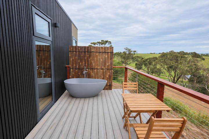 Grevillea Vineyard Cabin With Outdoor Bath - South Australia